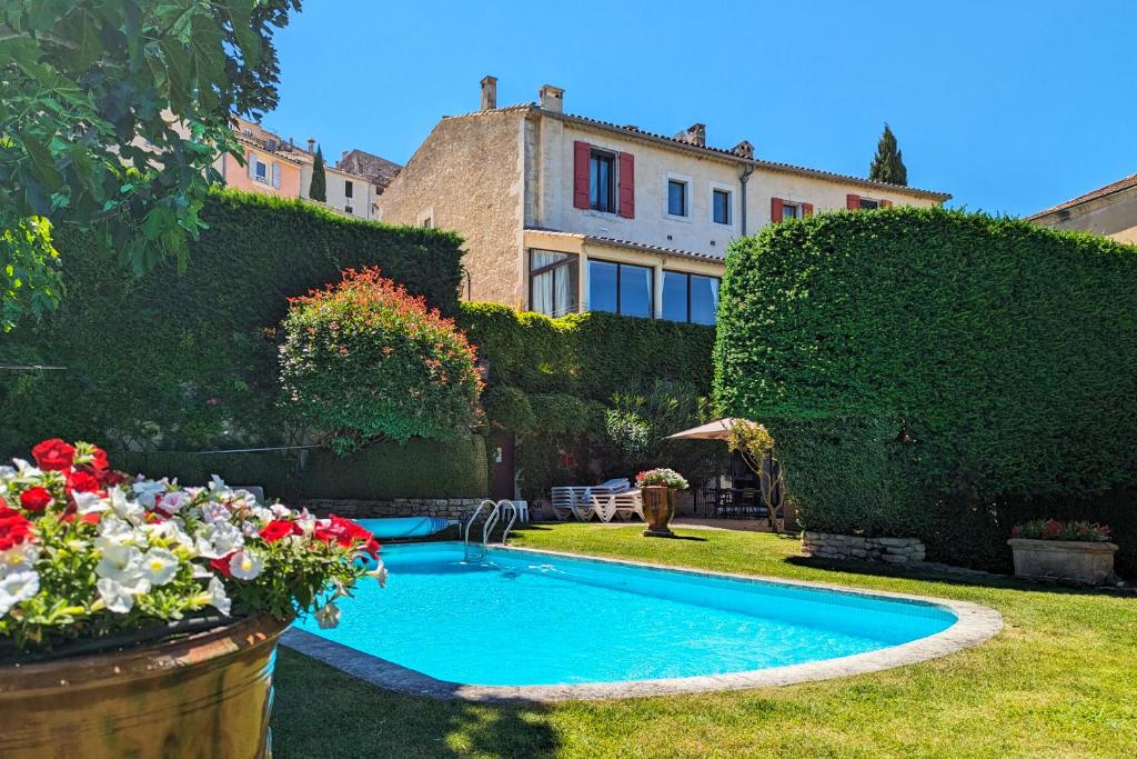 POOL Clos du Buis | French Fusion Travel